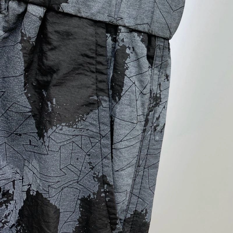Factory-made Descente Short Pants