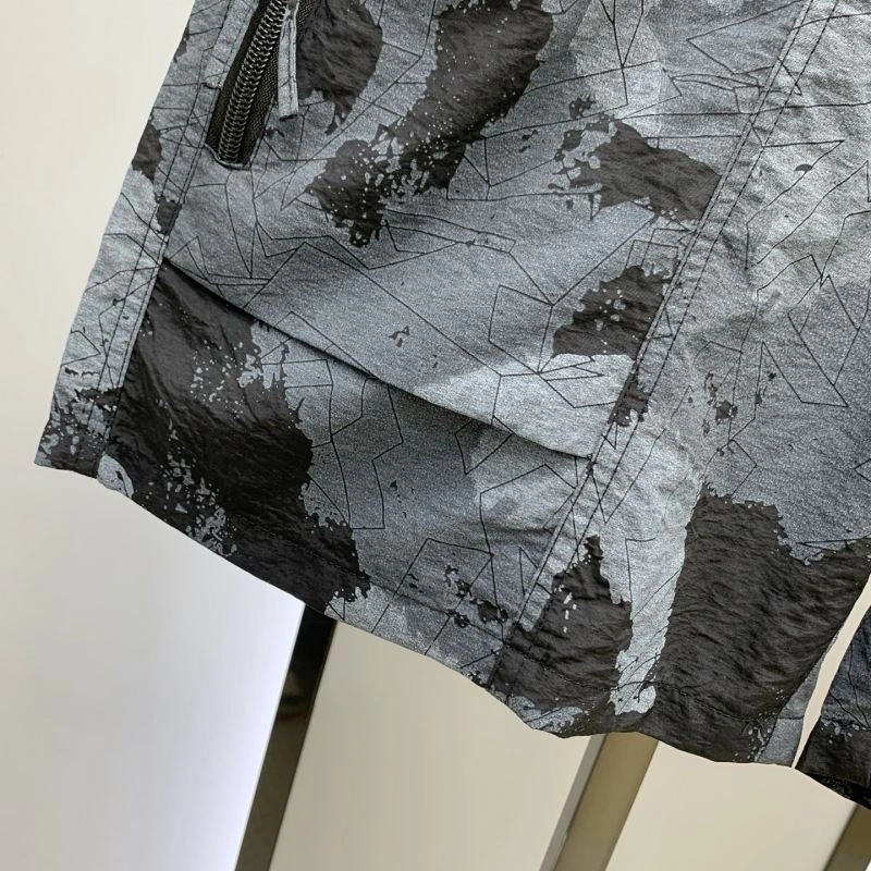 Factory-made Descente Short Pants