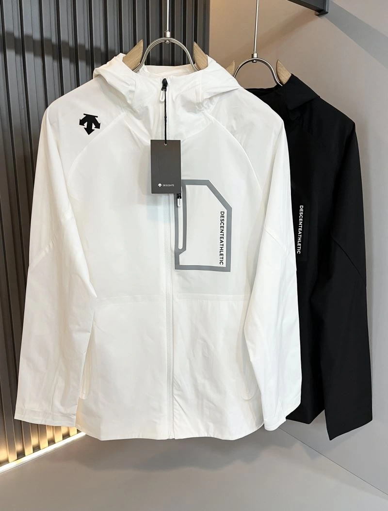 Value-priced Descente Sunscreen Jacket