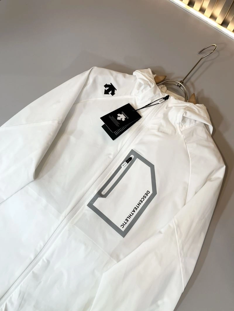 Value-priced Descente Sunscreen Jacket