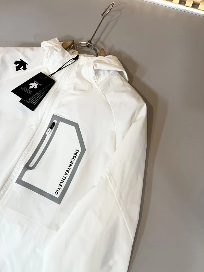 Value-priced Descente Sunscreen Jacket