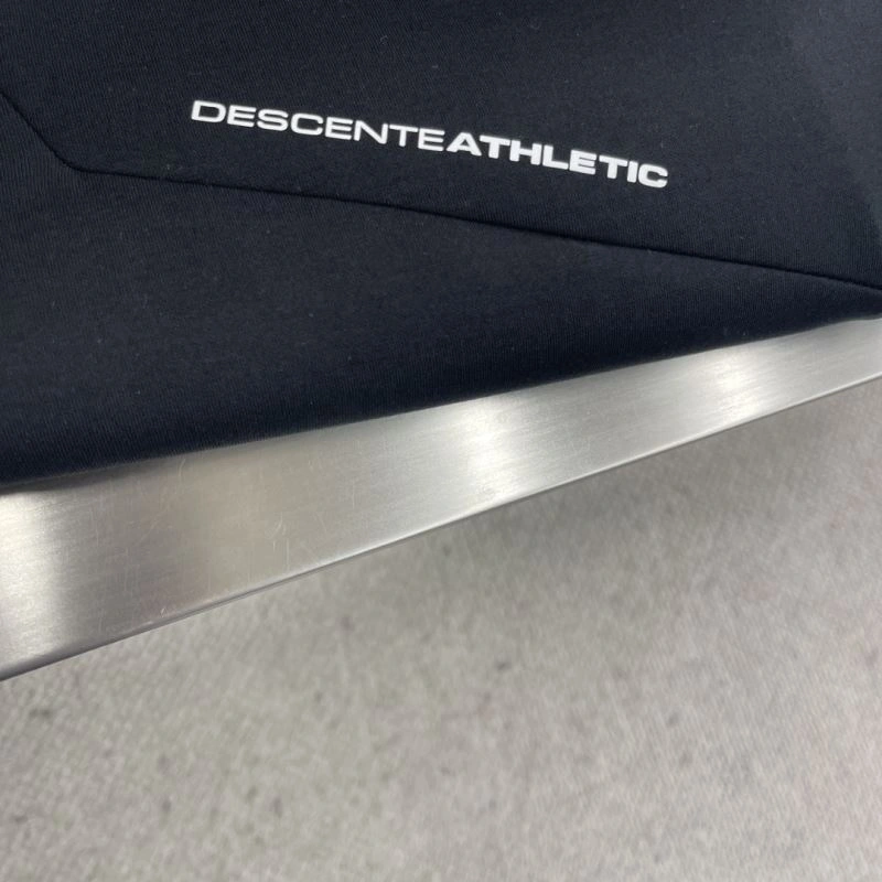 Indistinguishable Descente Sweaters