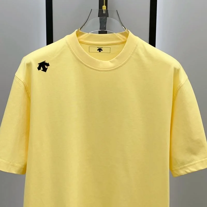 Indistinguishable Descente T-Shirts