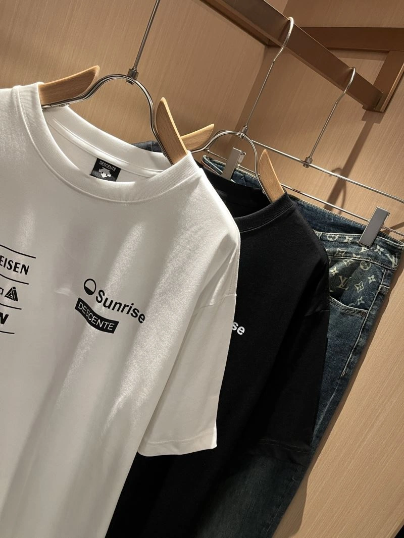 Economical Descente T-Shirts
