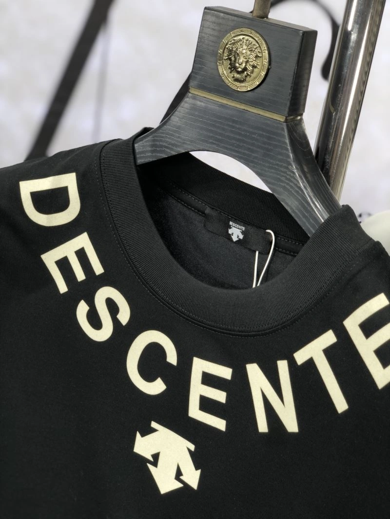 Budget-friendly Descente T-Shirts