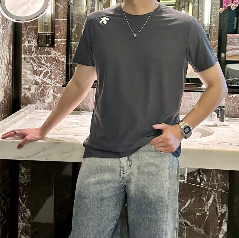 Exact replica Descente T-Shirts
