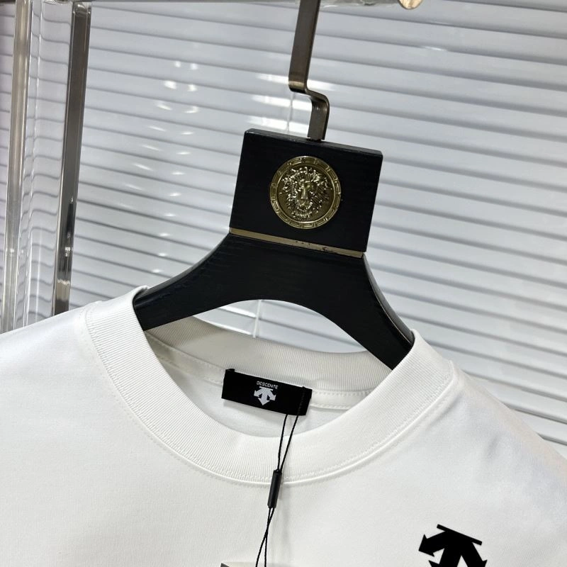 Economical Descente T-Shirts