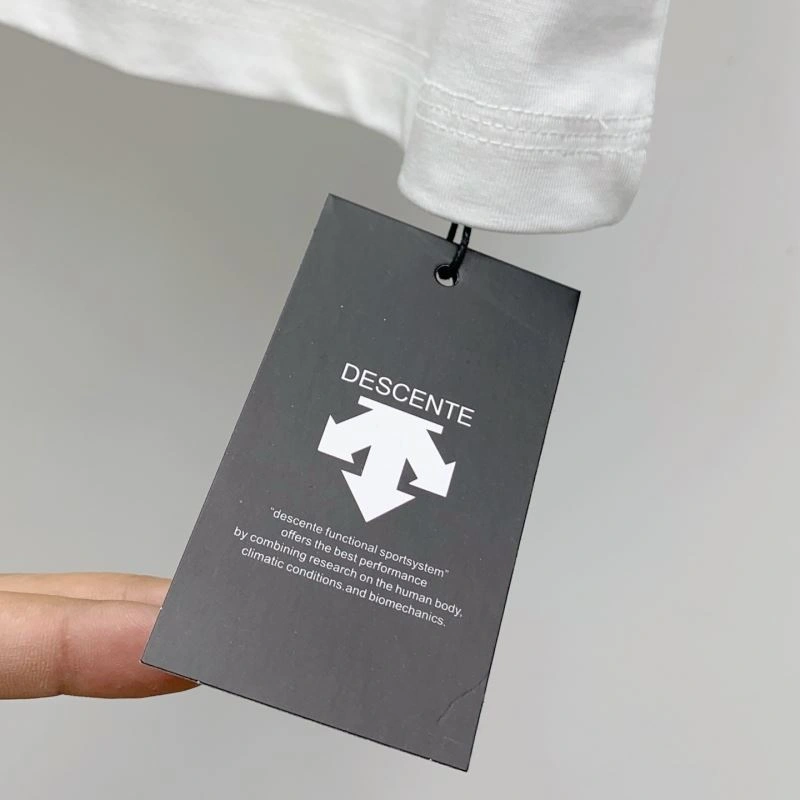 Brand-authenticated Descente T-Shirts