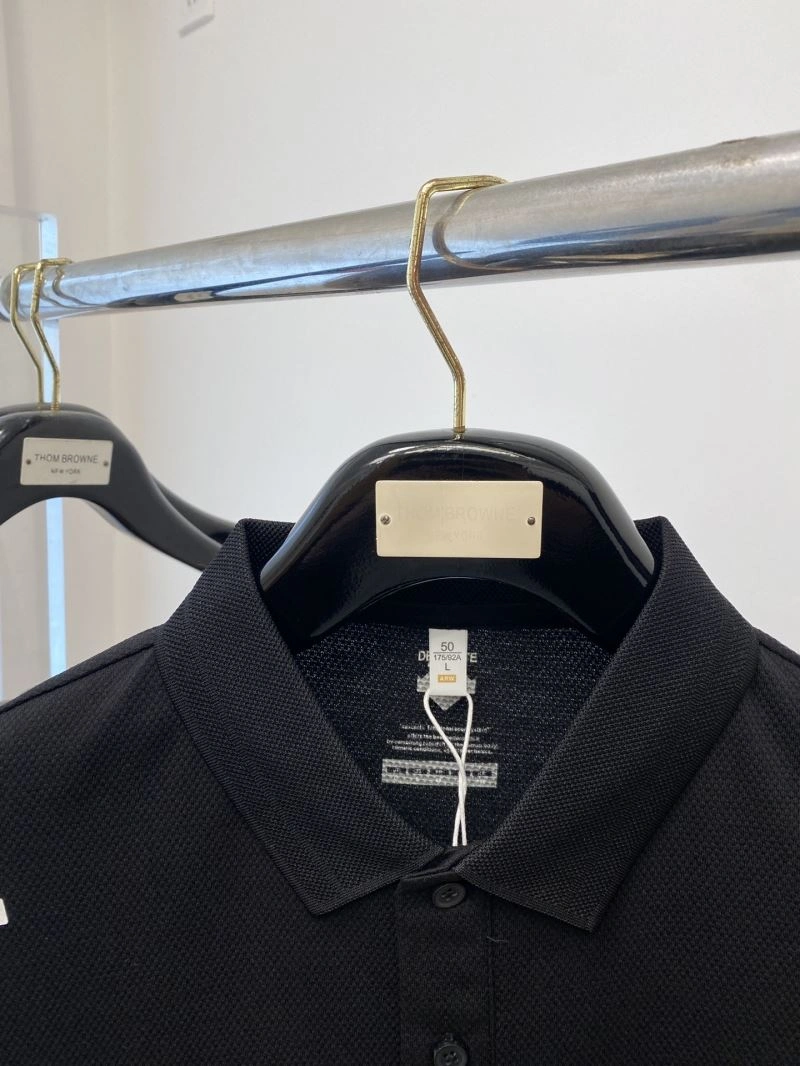 Official Descente T-Shirts