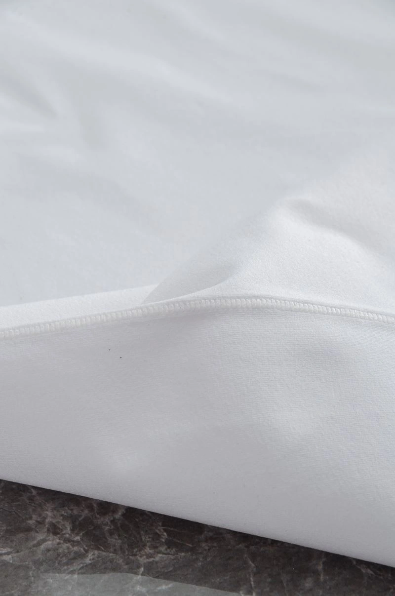 Brand-authenticated Descente T-Shirts