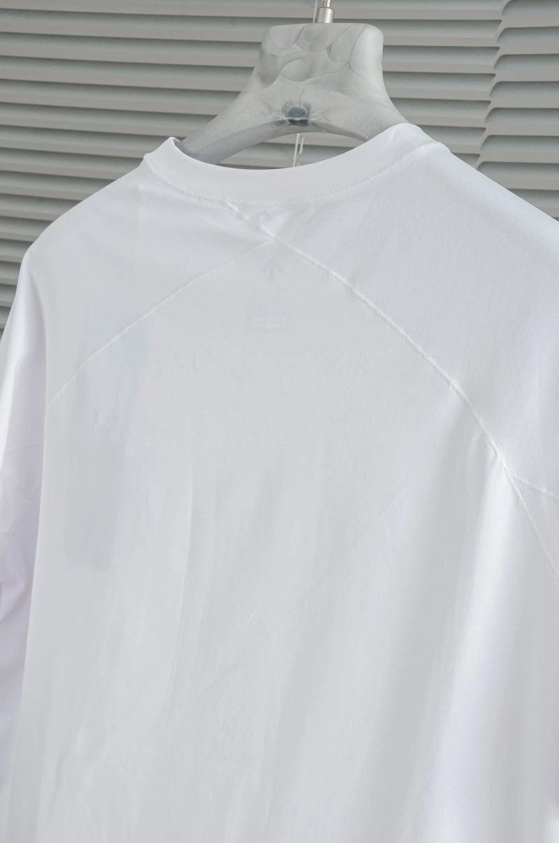 Brand-authenticated Descente T-Shirts