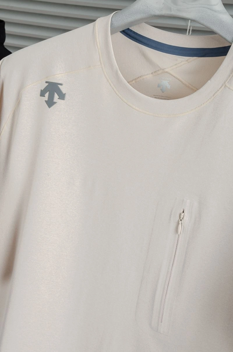 Factory-made Descente T-Shirts