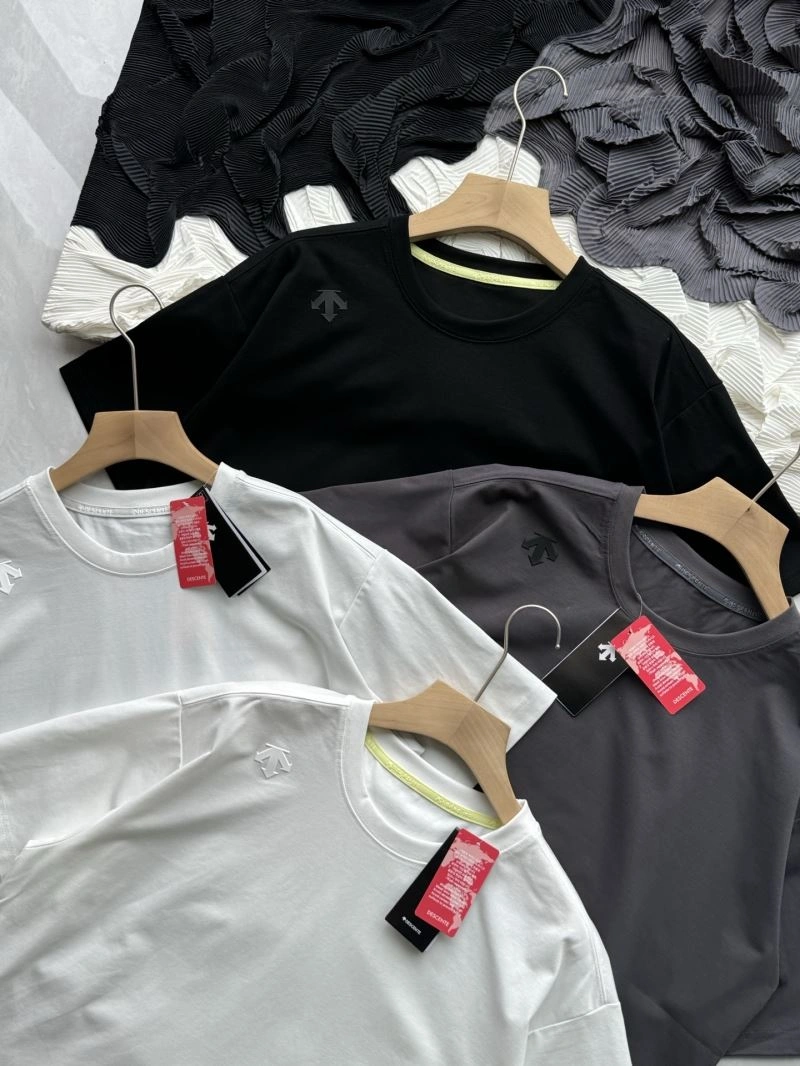 Budget-friendly Descente T-Shirts