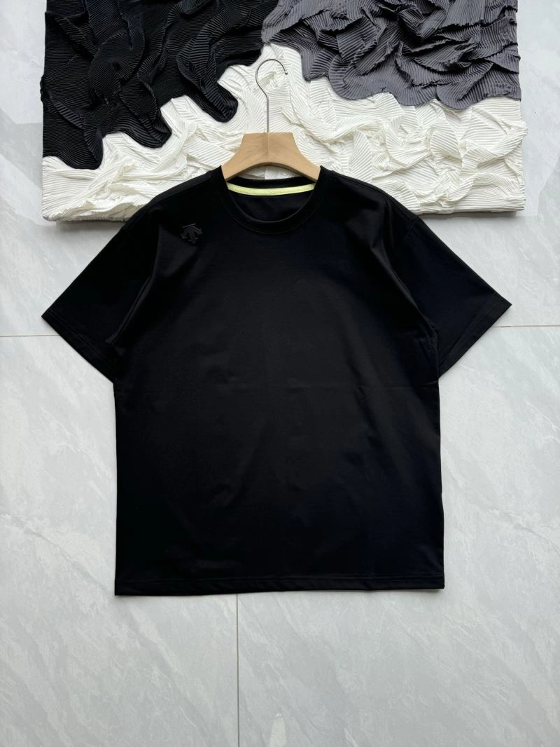 Budget-friendly Descente T-Shirts
