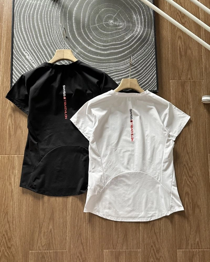 Accurate model Descente T-Shirts