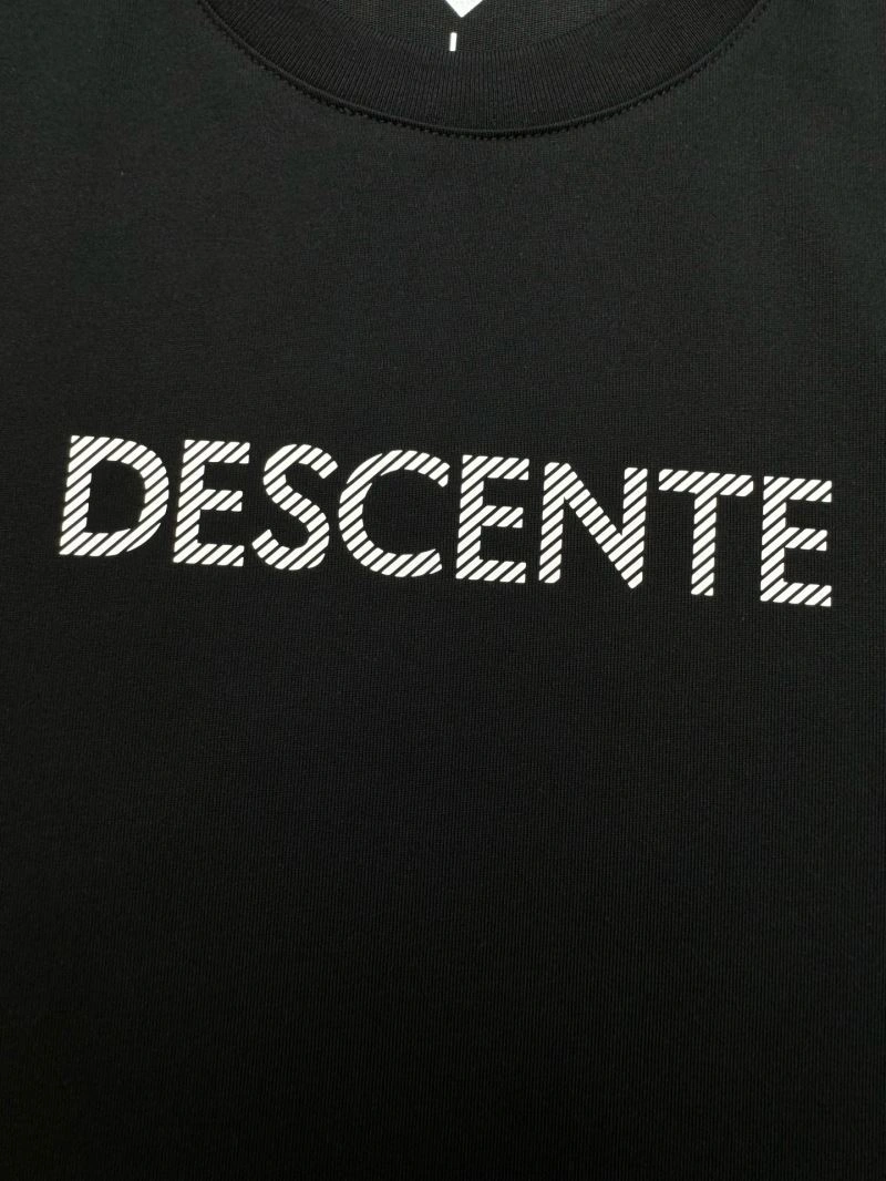 Low-cost Descente T-Shirts