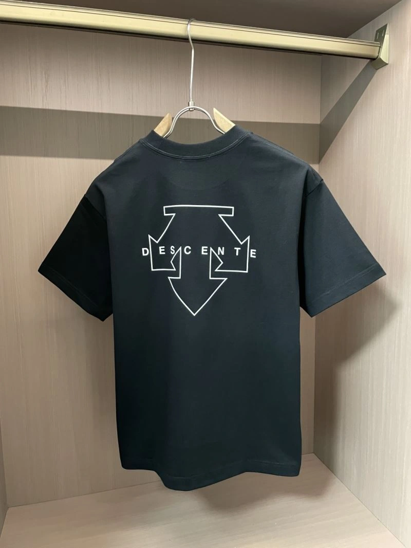 Top match Descente T-Shirts