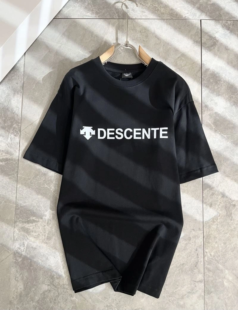 Top match Descente T-Shirts