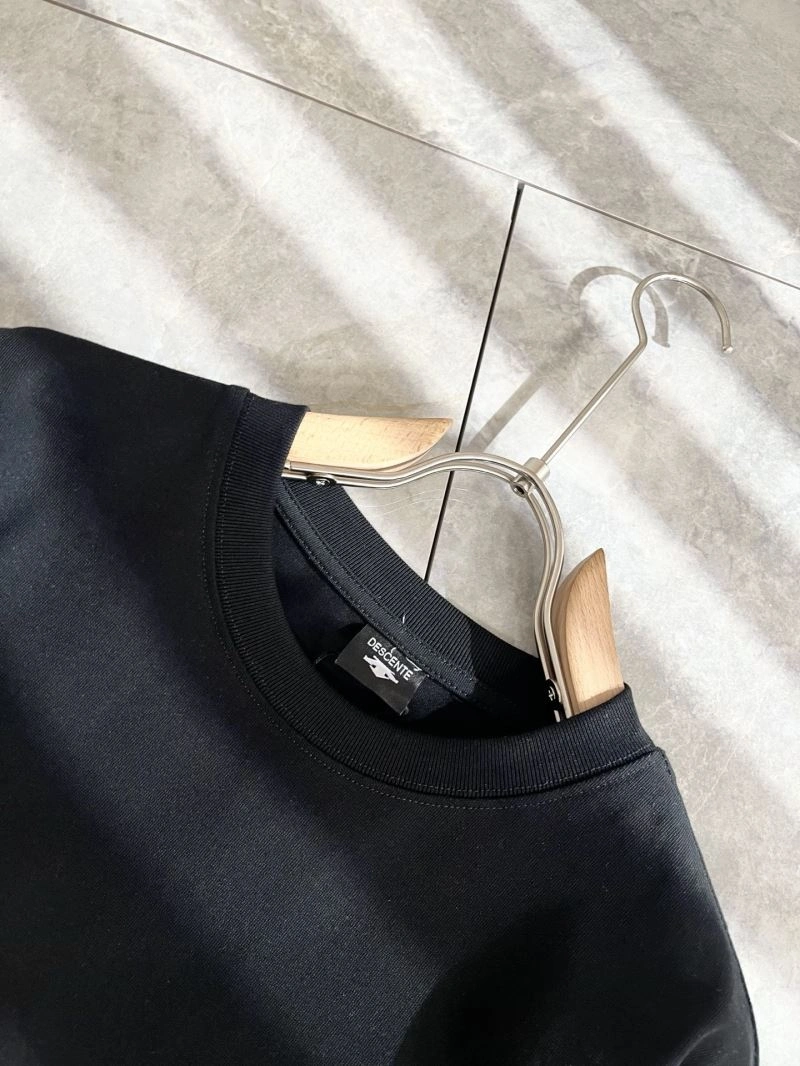 Top match Descente T-Shirts