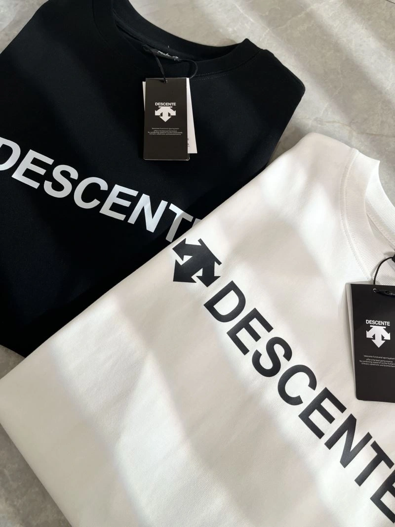Indistinguishable Descente T-Shirts