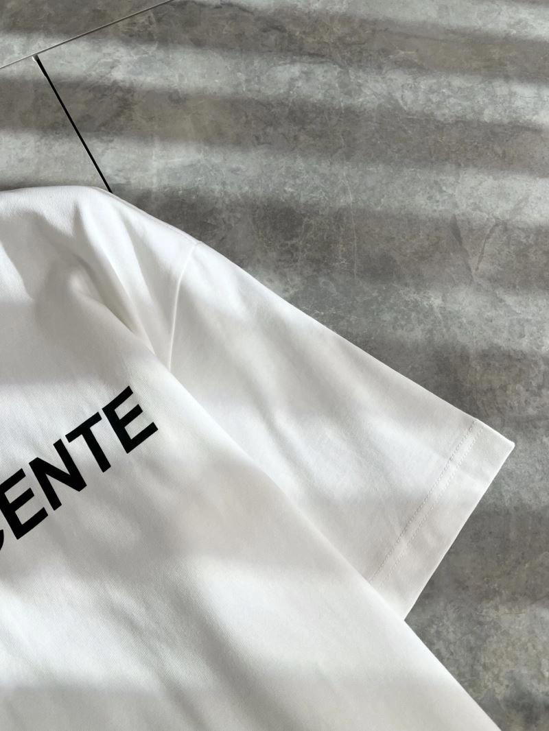 Indistinguishable Descente T-Shirts