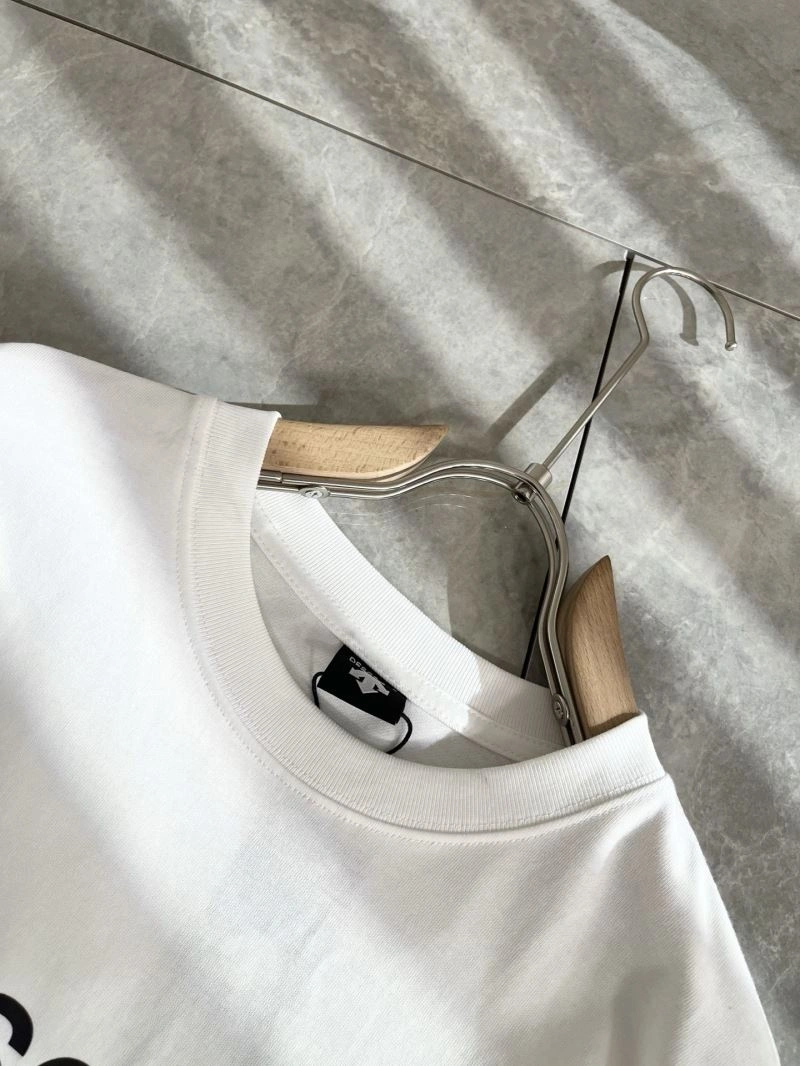 Indistinguishable Descente T-Shirts