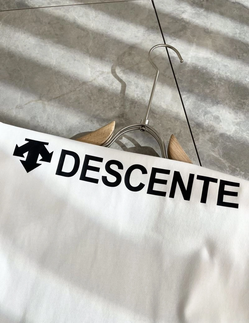 Indistinguishable Descente T-Shirts