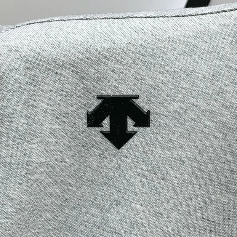 Exact replica Descente T-Shirts