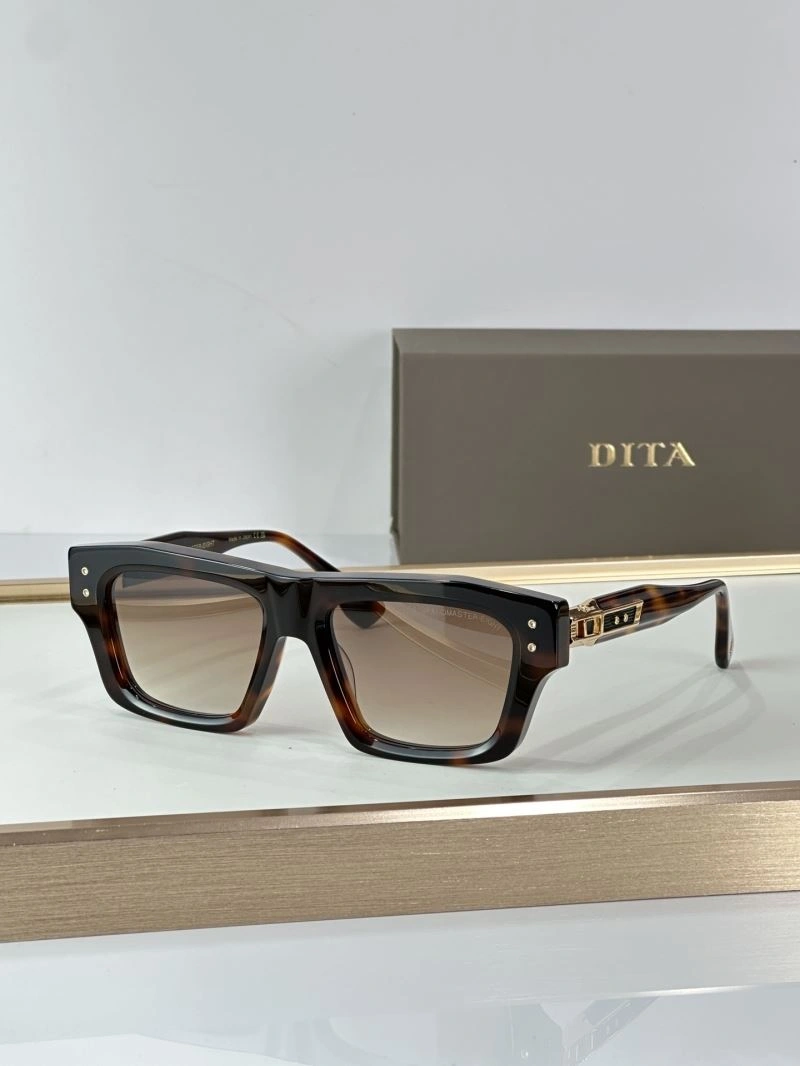 Accurate model Dita Sunglasses
