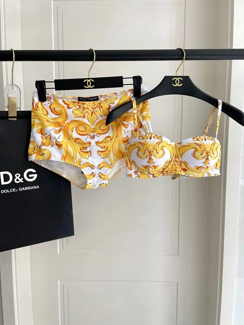 Top match Dolce Gabbana Bikins