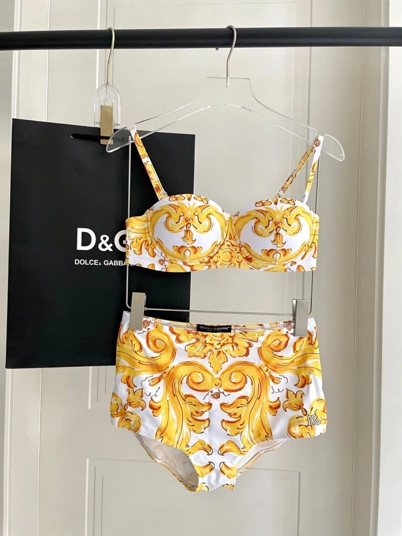 Top match Dolce Gabbana Bikins