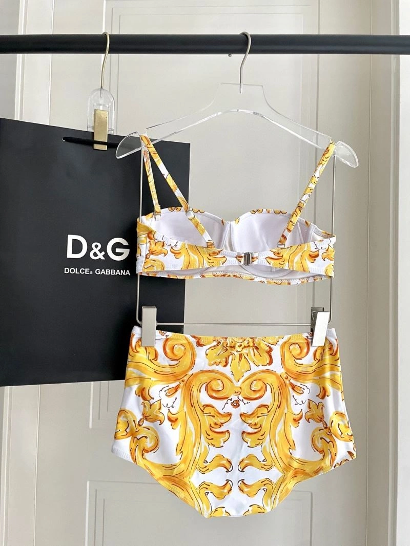 Top match Dolce Gabbana Bikins