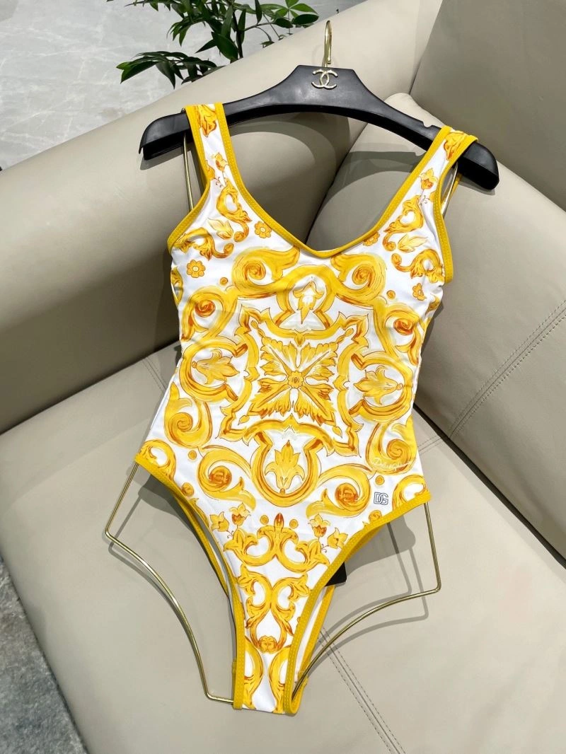 Top match Dolce Gabbana Bikins