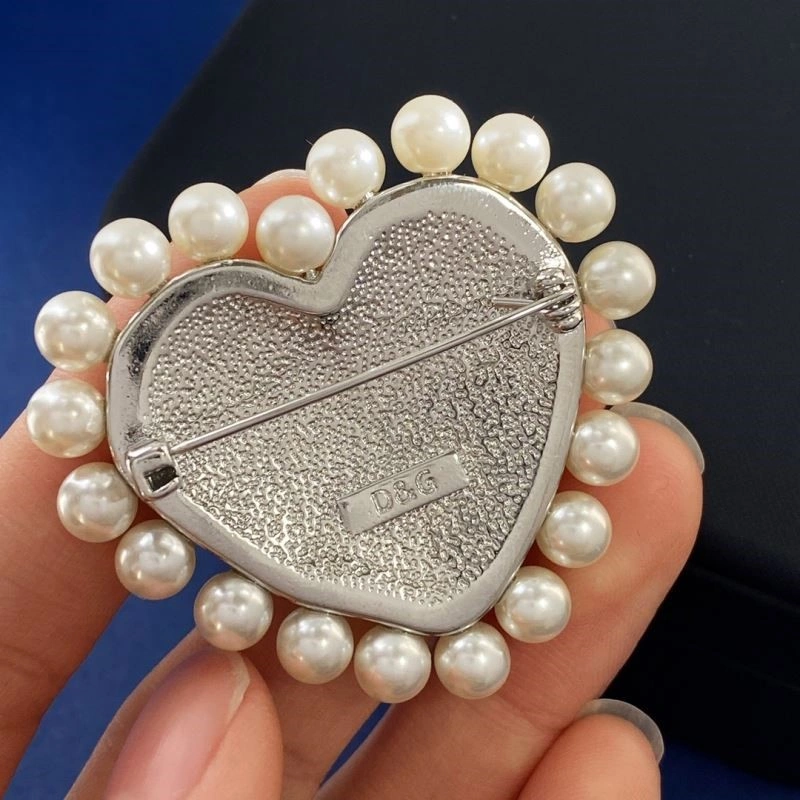Discounted Dolce Gabbana Brooches