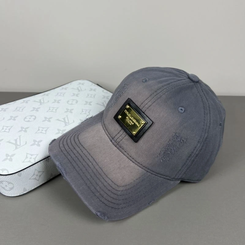 Accurate model Dolce Gabbana Caps