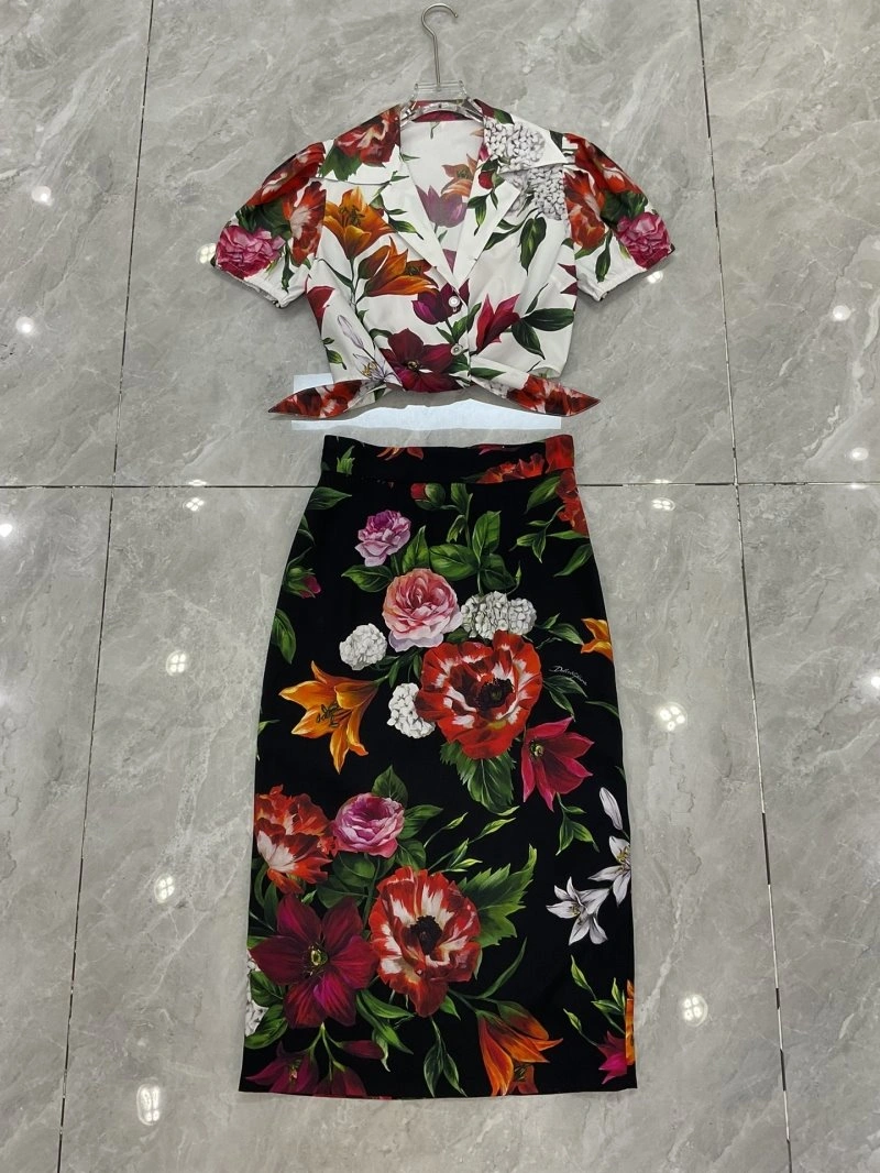 Low-cost Dolce Gabbana Dress Suits