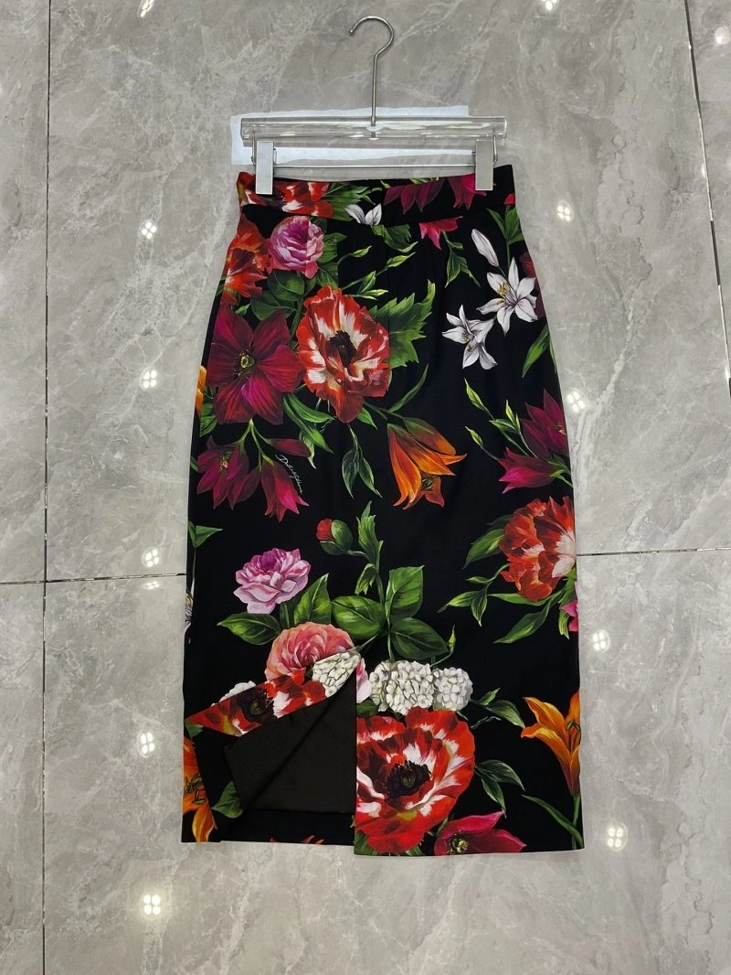 Low-cost Dolce Gabbana Dress Suits