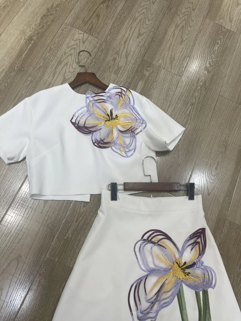 Economical Dolce Gabbana Dress Suits