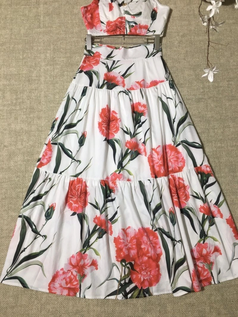 Authentic Dolce Gabbana Dress Suits
