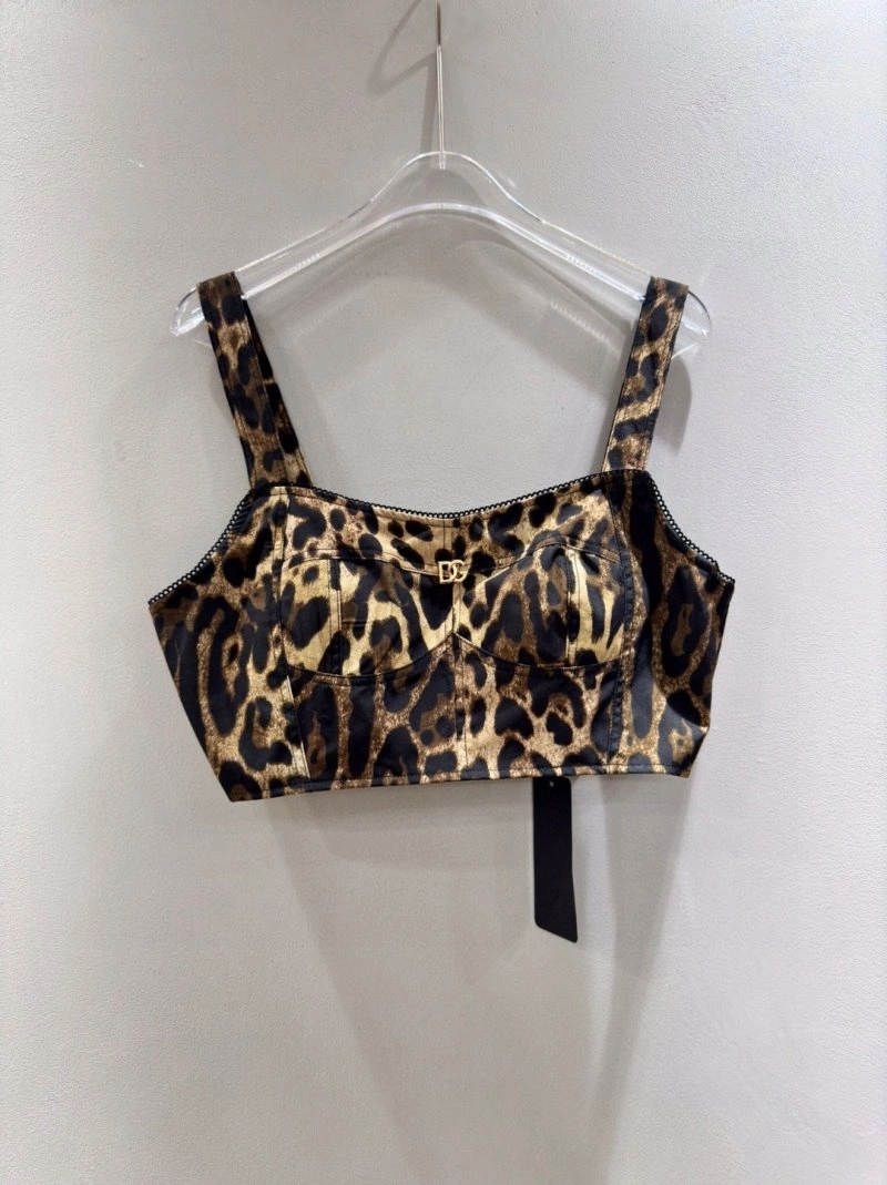 Reasonably priced Dolce Gabbana Dress Suits