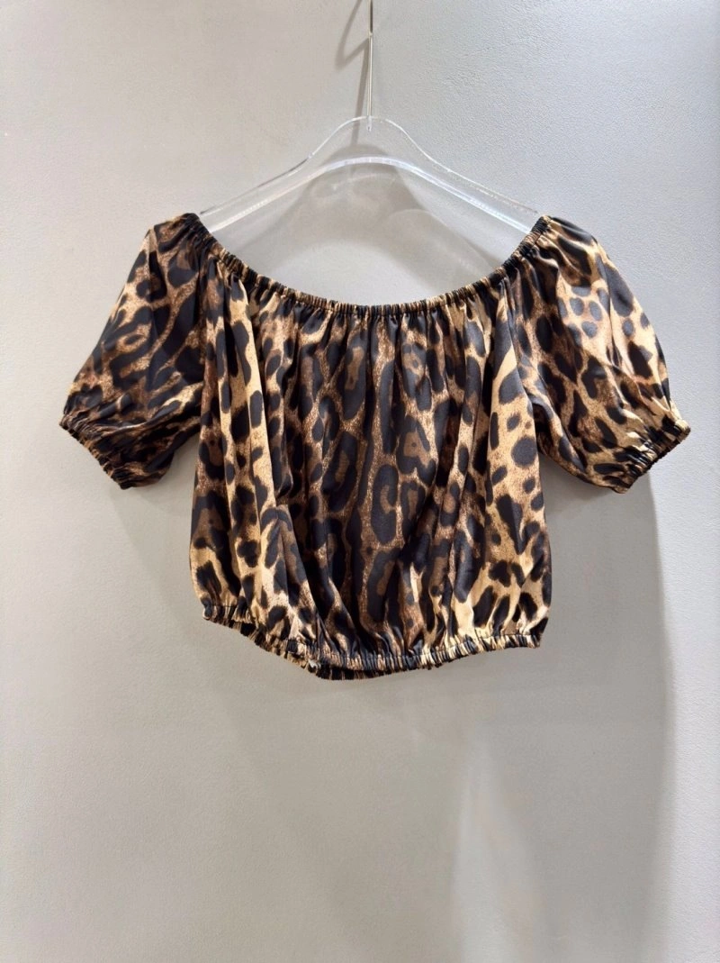 Low-cost Dolce Gabbana Dress Suits