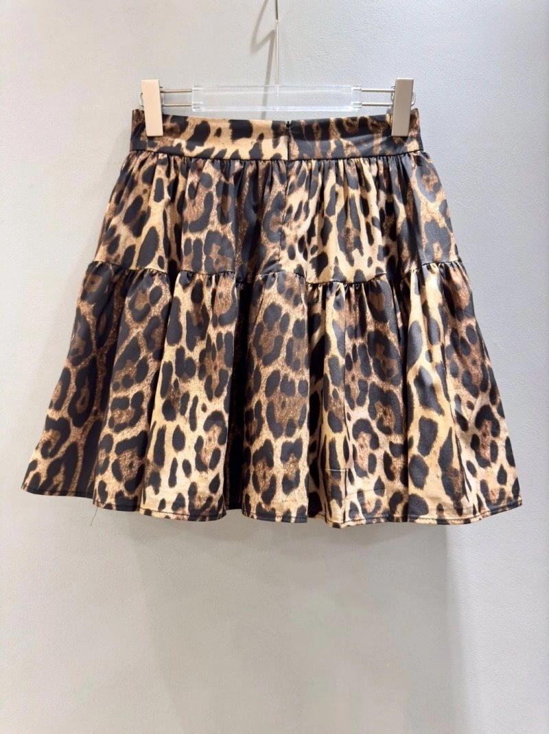 Low-cost Dolce Gabbana Dress Suits