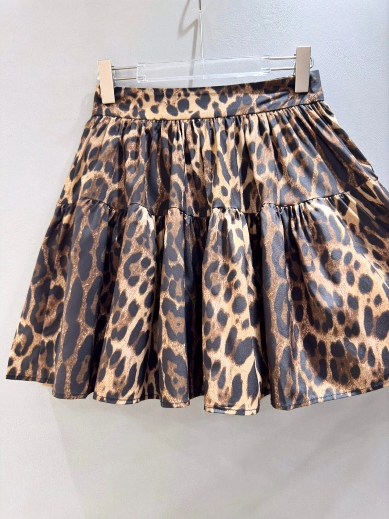Low-cost Dolce Gabbana Dress Suits