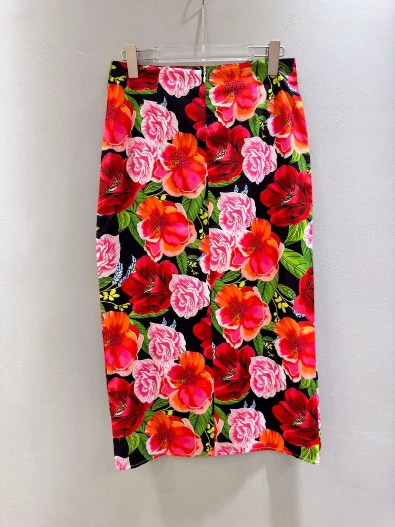 Inexpensive Dolce Gabbana Dress Suits