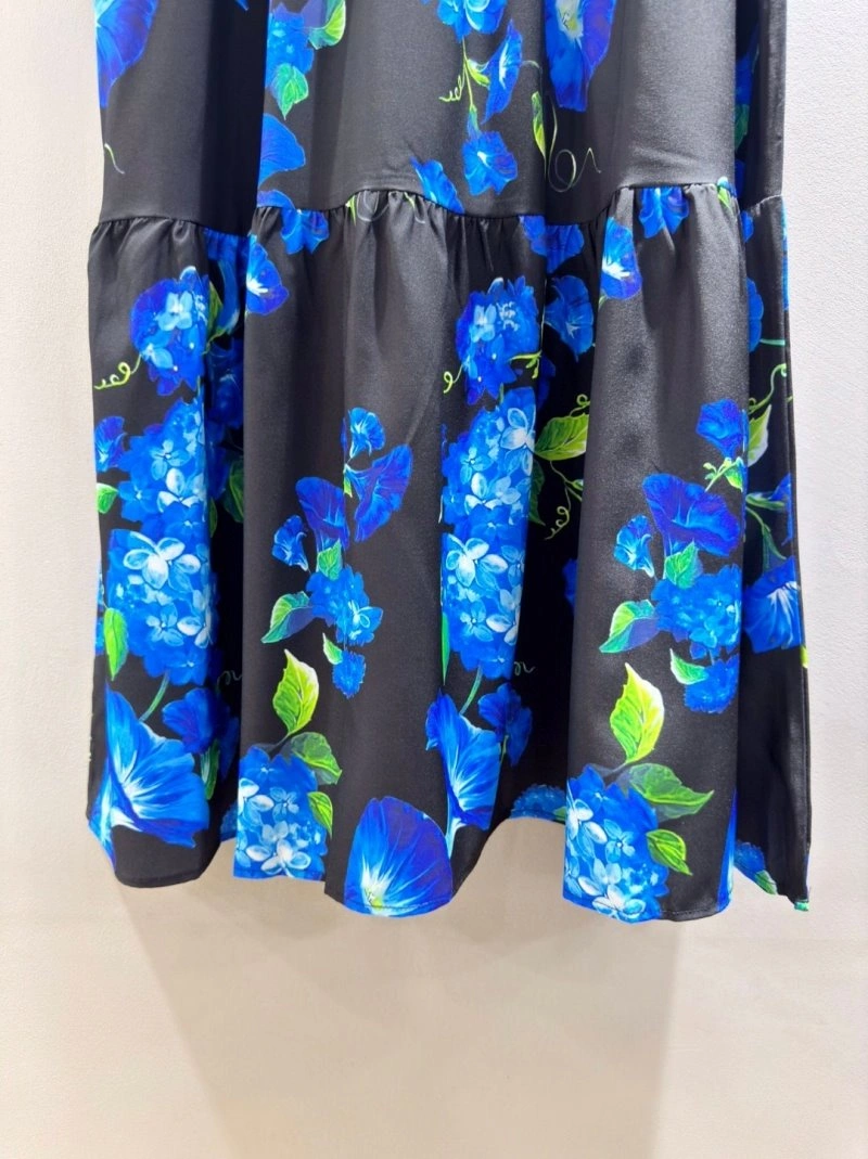 Top match Dolce Gabbana Dress Suits