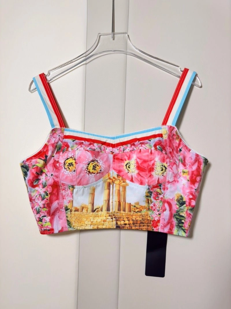Low-cost Dolce Gabbana Dress Suits