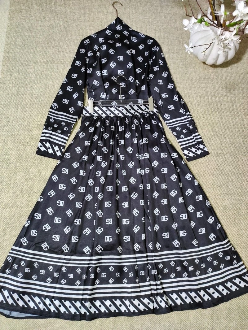 Top mirror Dolce Gabbana Dress Suits