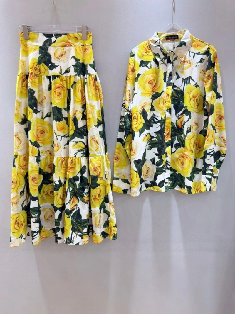 High fidelity Dolce Gabbana Dress Suits