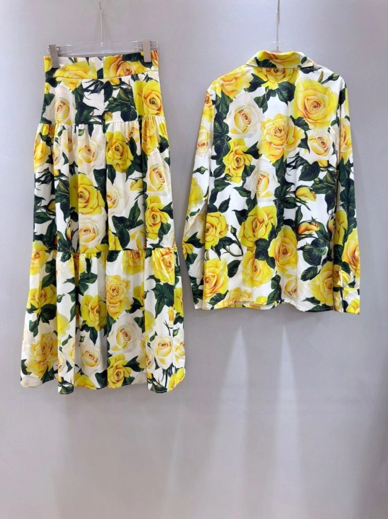 High fidelity Dolce Gabbana Dress Suits