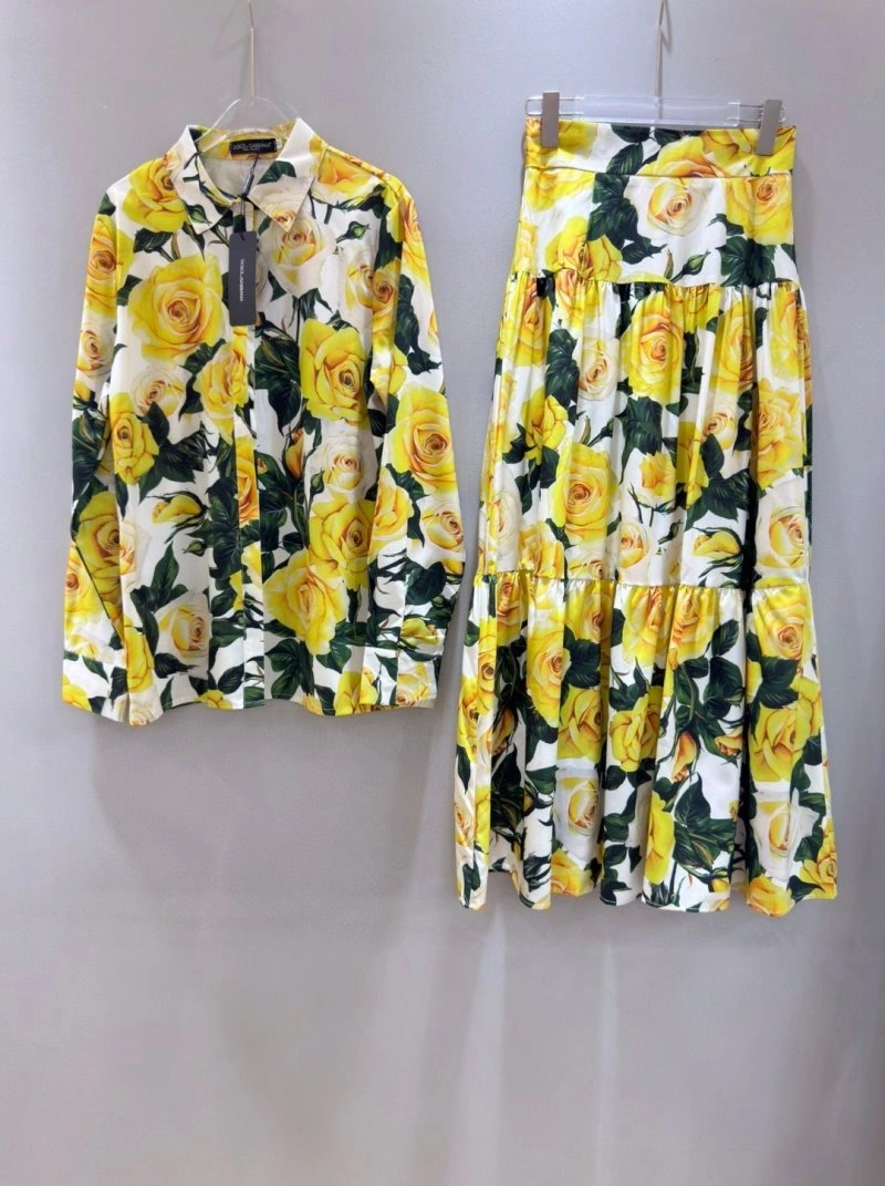 High fidelity Dolce Gabbana Dress Suits